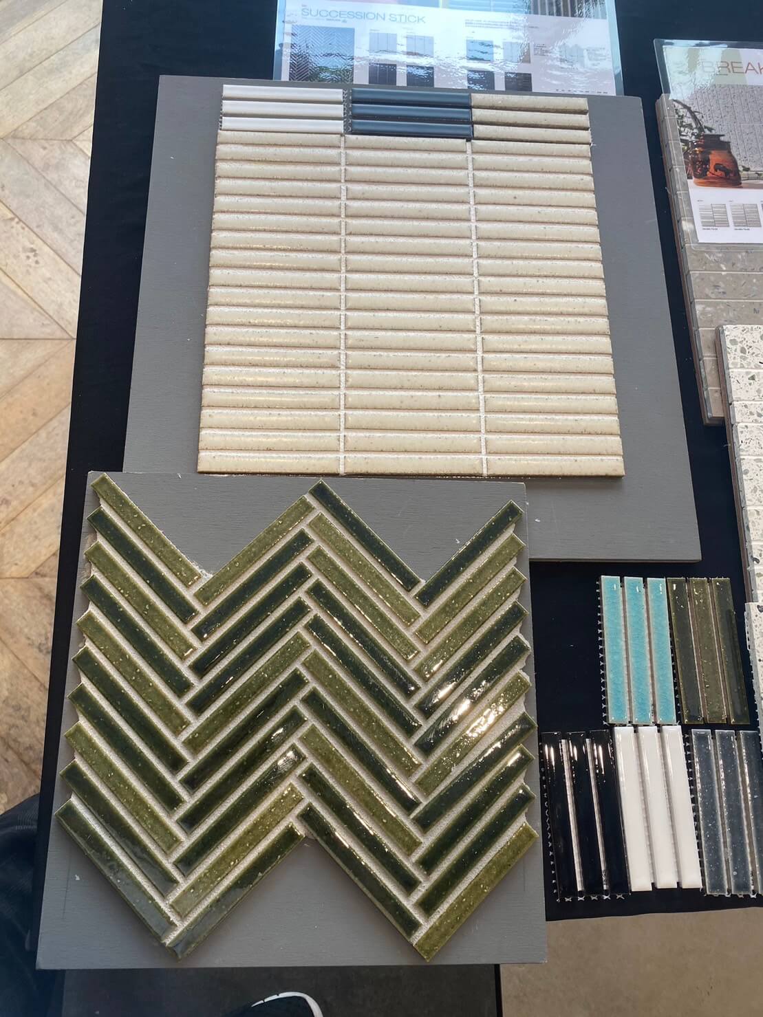 DINAONEさんのタイル展示会 | 美容室(サロン)の設計･内装･デザイン≪タフデザインプロダクト≫